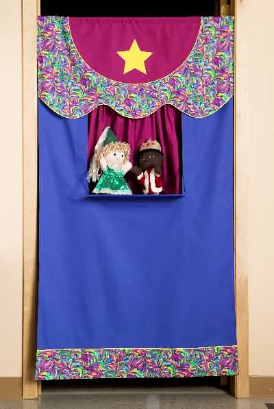 Kwik Sew 3322 Crafts Puppet Theater and Puppets